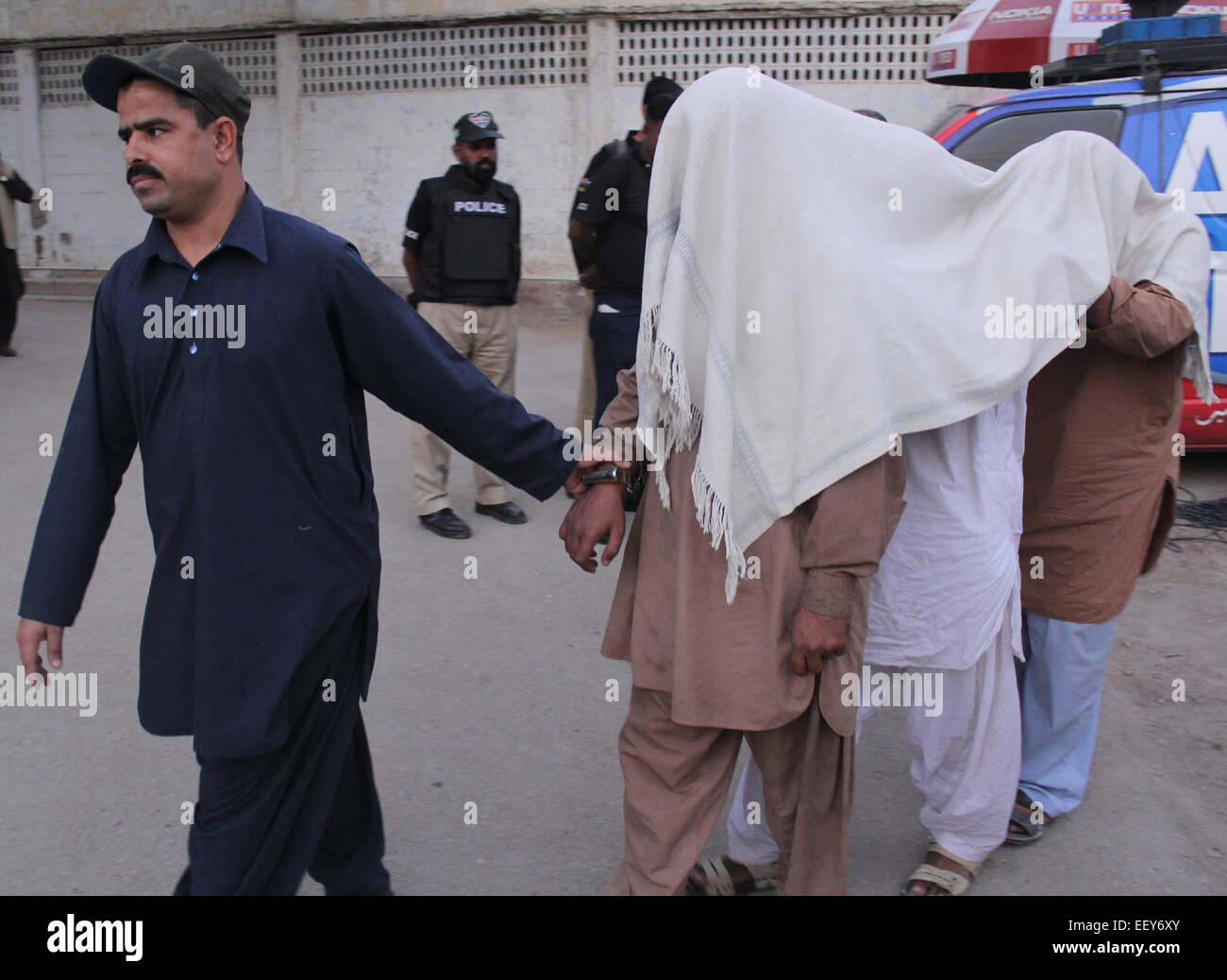 Criminals belong to Lyari Gang War are being escorting by CID Police ...