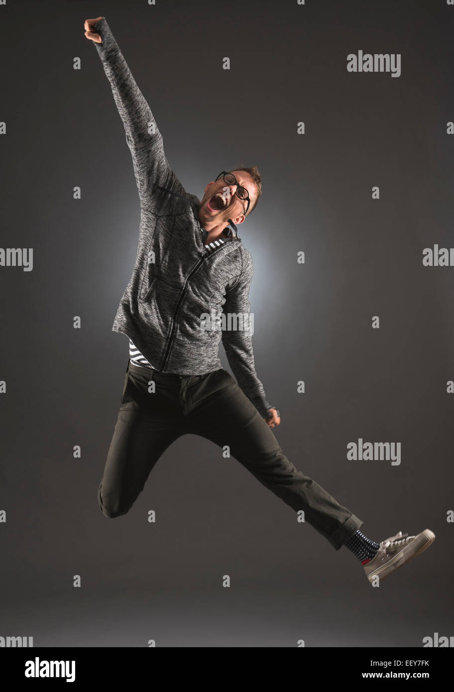 Jumping shots hi-res stock photography and images - Alamy