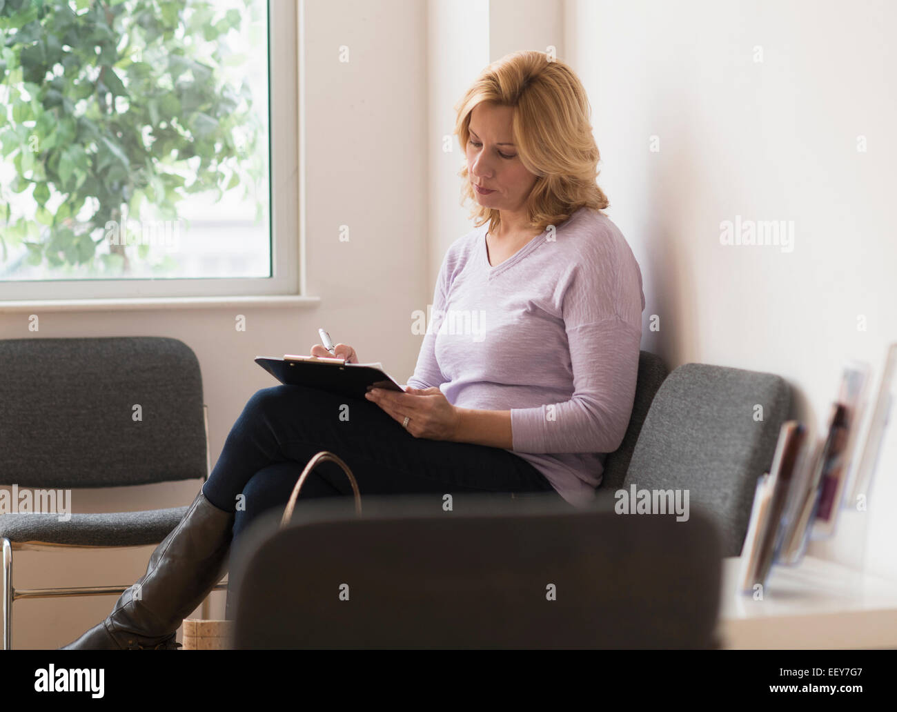 Waiting room in central hi-res stock photography and images - Alamy