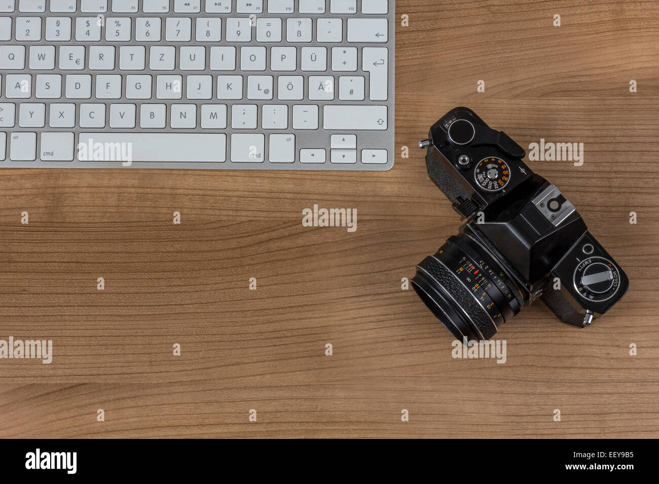 Camera desktop hi-res stock photography and images - Alamy