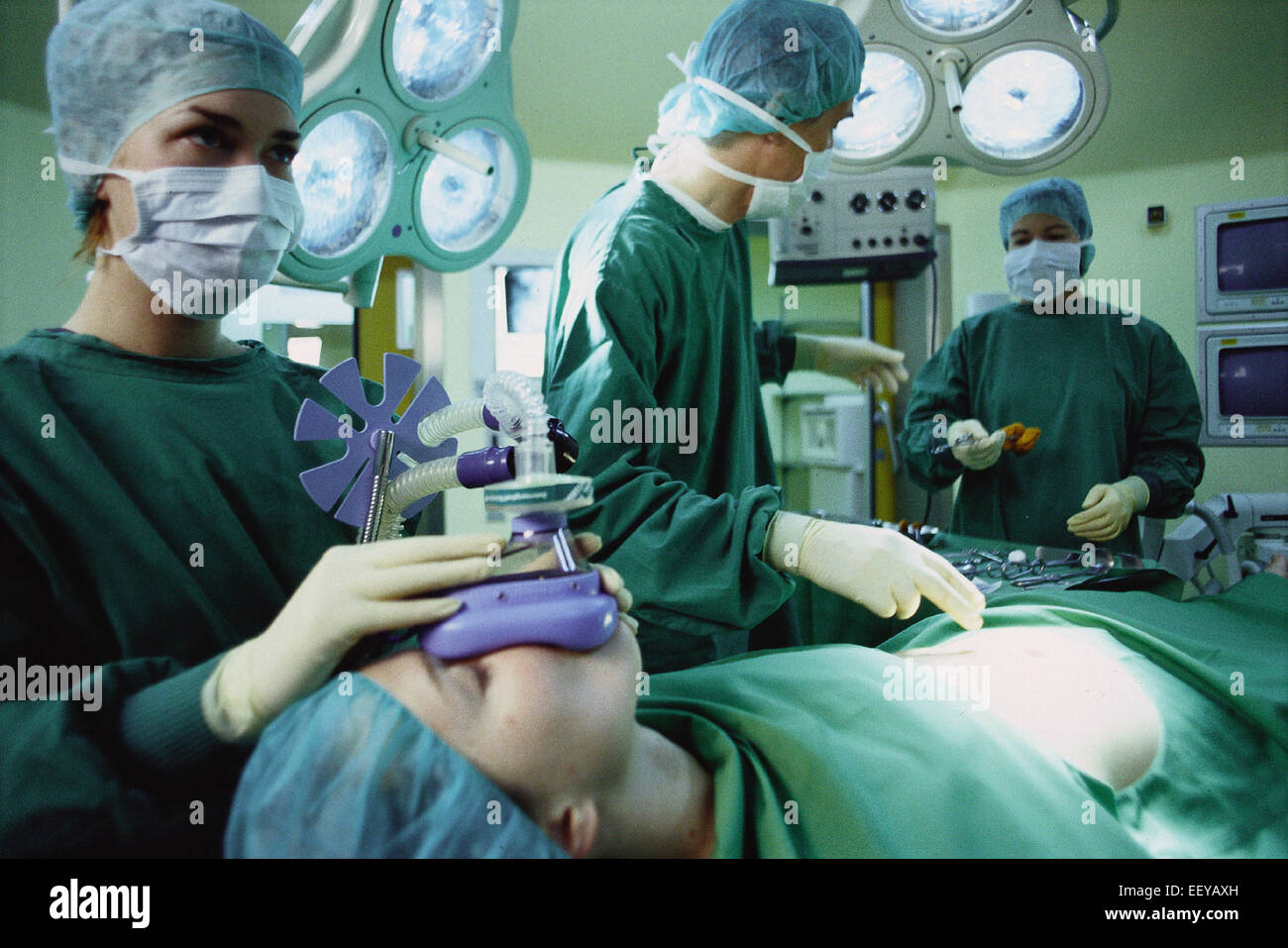 Anesthesia horizontal hi-res stock photography and images - Alamy