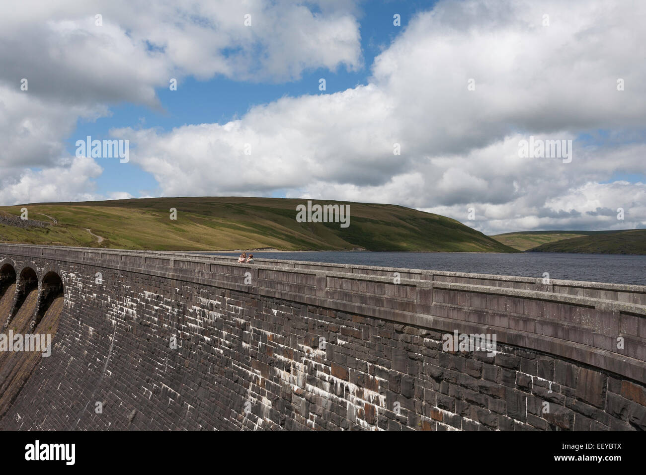 Reservoir dam hi-res stock photography and images - Alamy