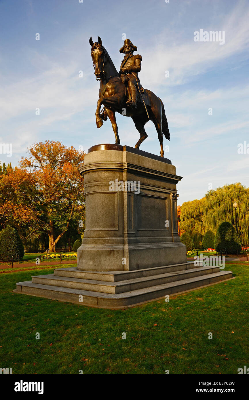 USA, Massachusetts, Boston, Statue of George Washington in Boston ...