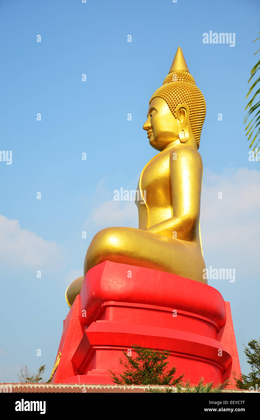 Buddha images carved in stone hi-res stock photography and images - Alamy