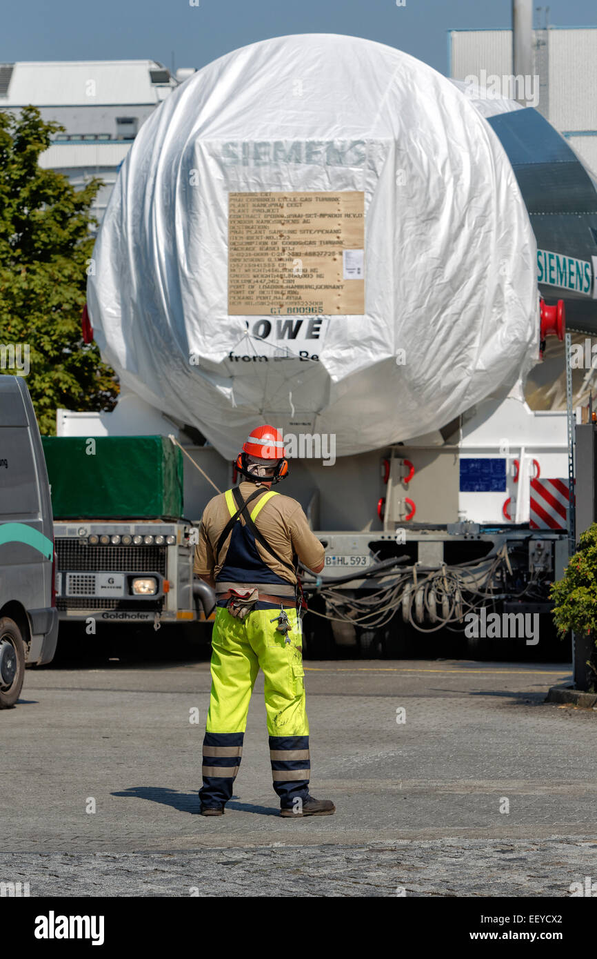 500 ton hi-res stock photography and images - Alamy