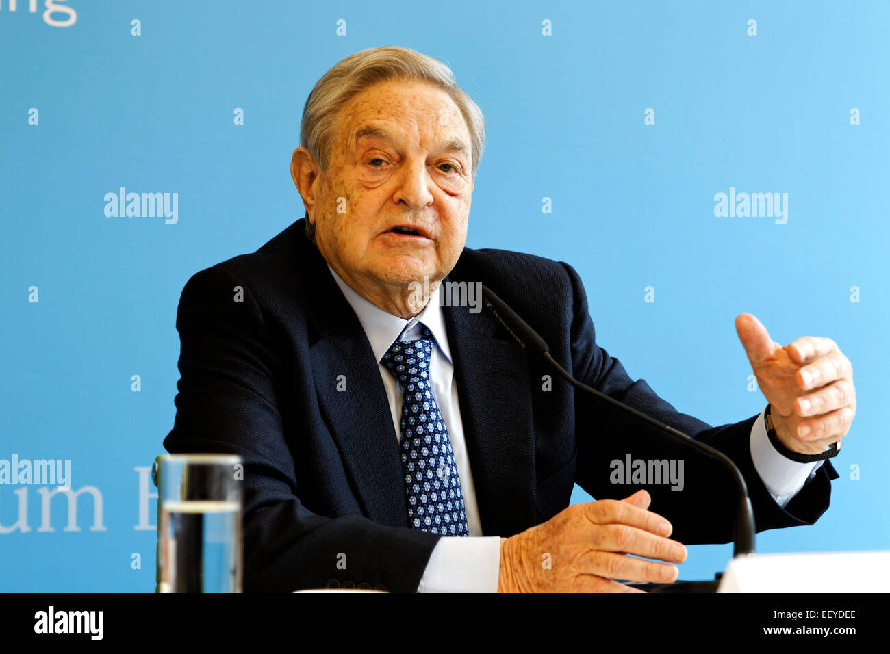 George soros portrait hi-res stock photography and images - Alamy
