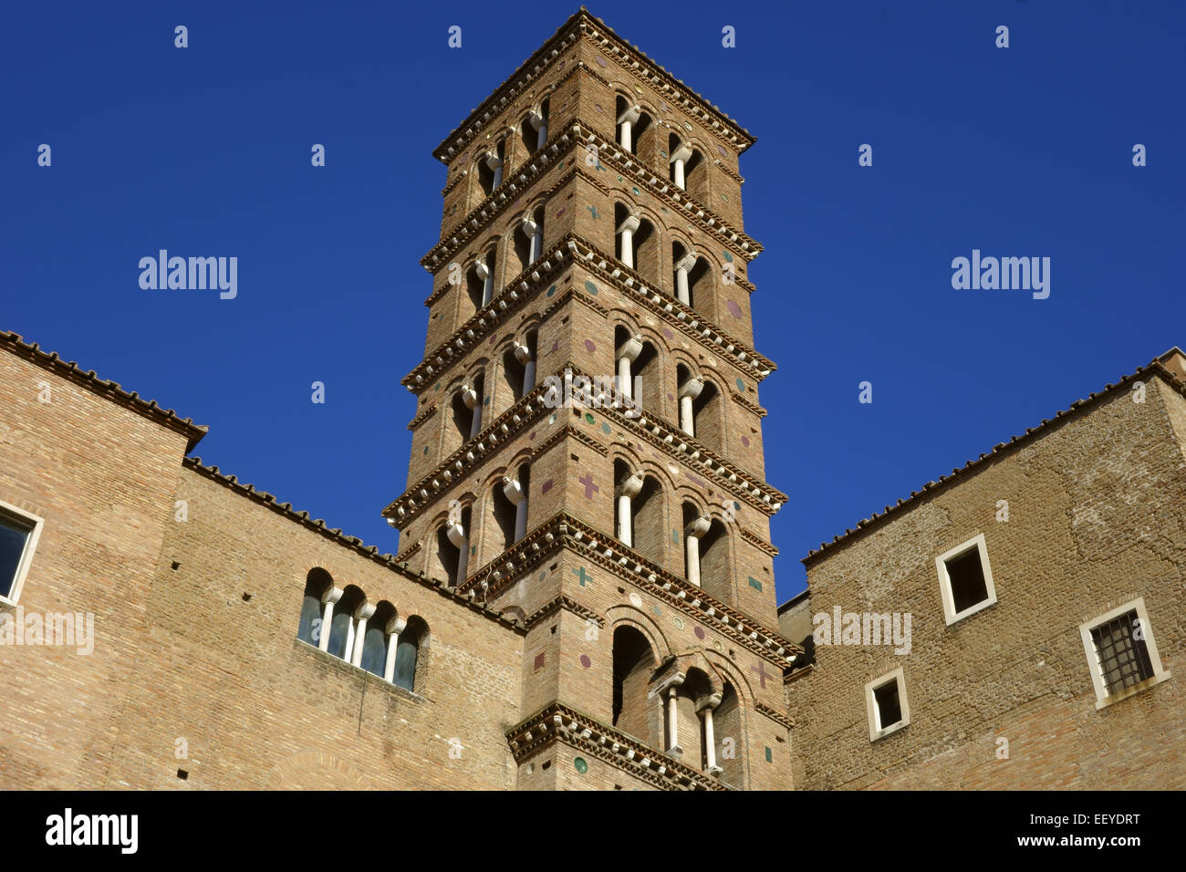 Santi giovanni e paolo roma hi-res stock photography and images - Alamy