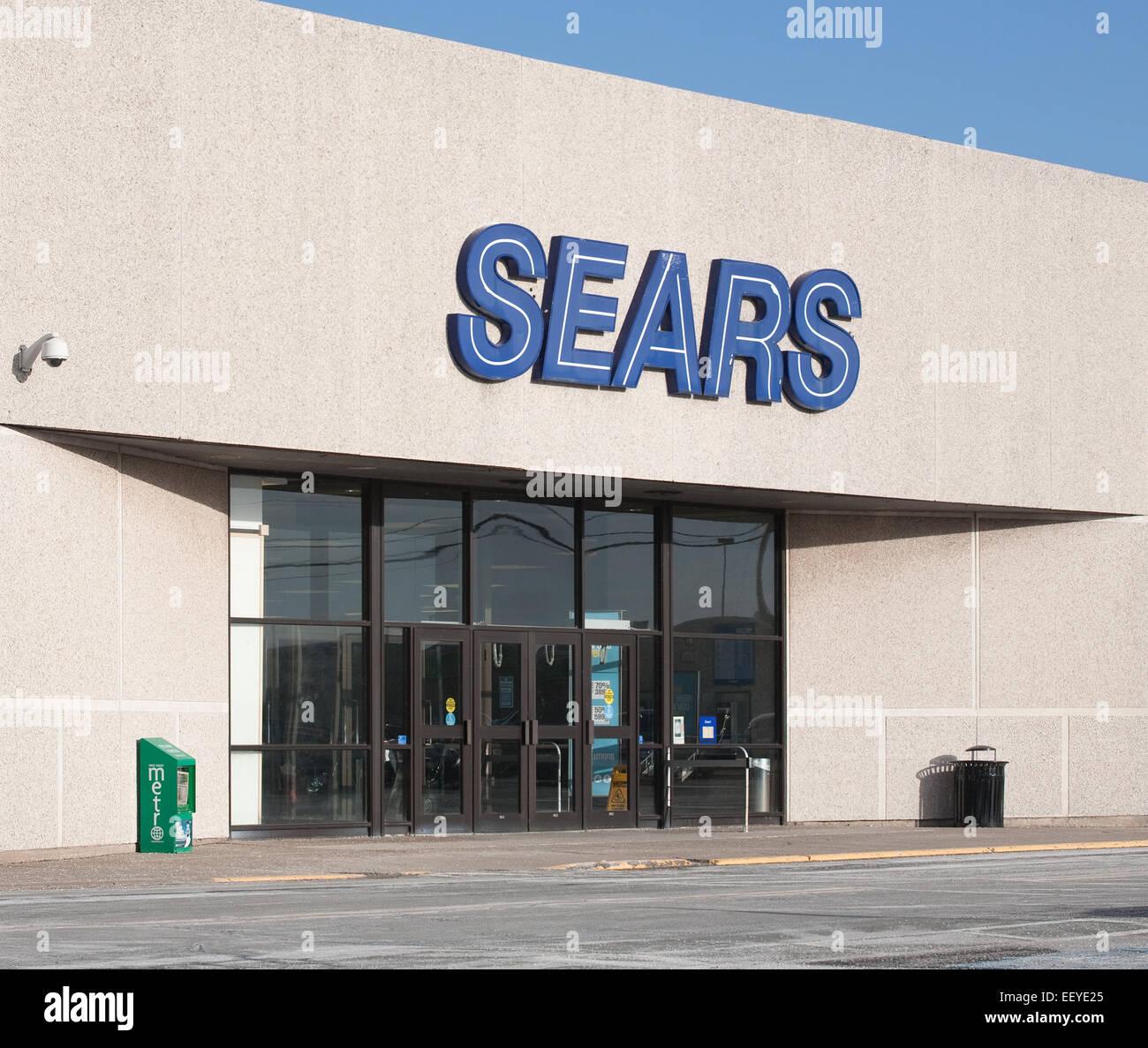 Sears storefront hi-res stock photography and images - Alamy
