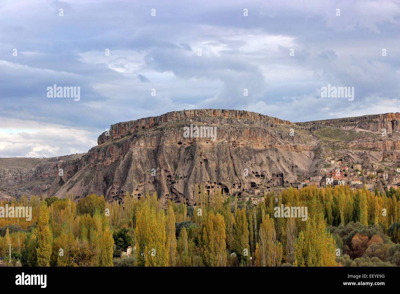 Cave complex hi-res stock photography and images - Alamy