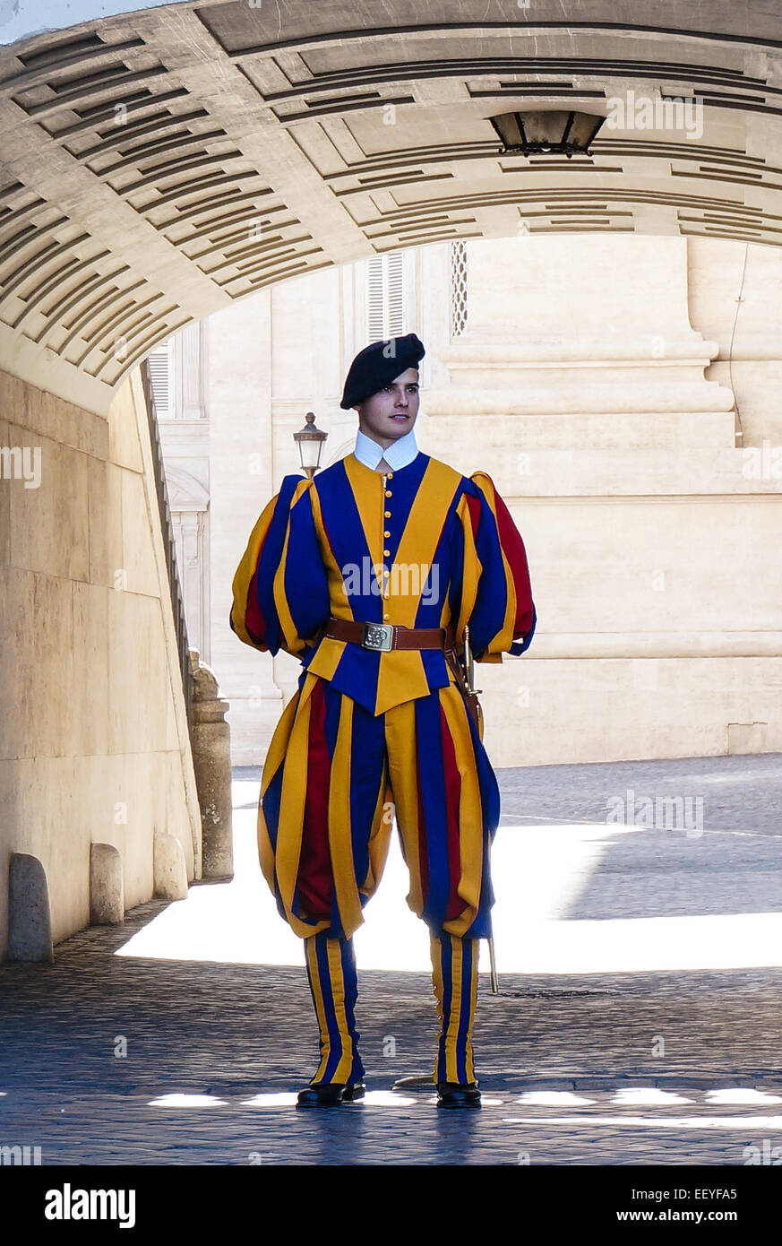 Guard of Vatican city, Vatican Stock Photo - Alamy