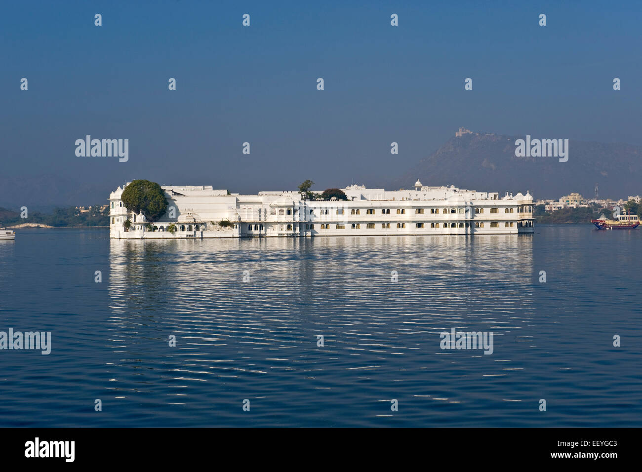 India, Rajasthan, Udaipur, landscape, Pichola lake Stock Photo - Alamy
