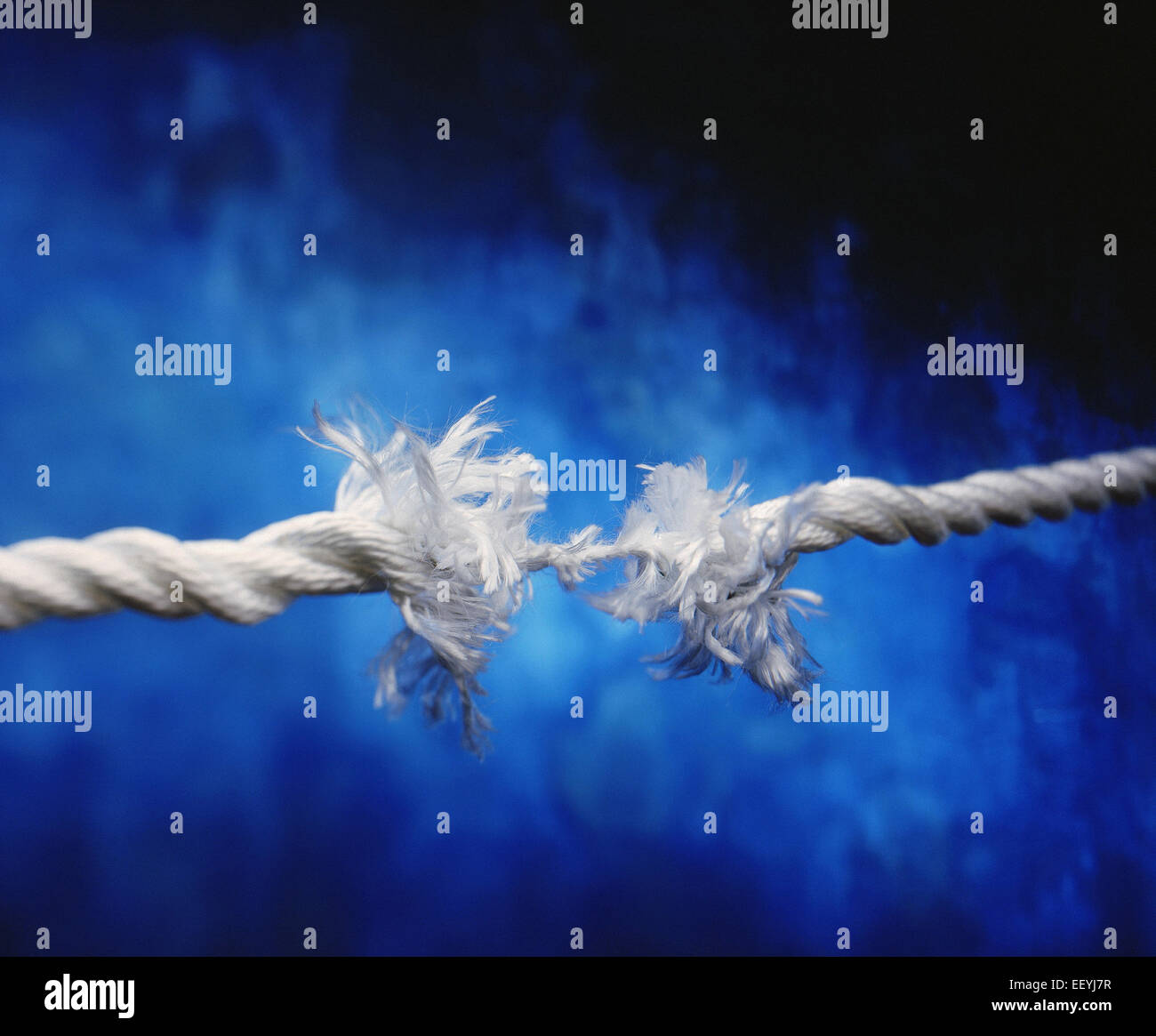 Rope breaks hi-res stock photography and images - Alamy