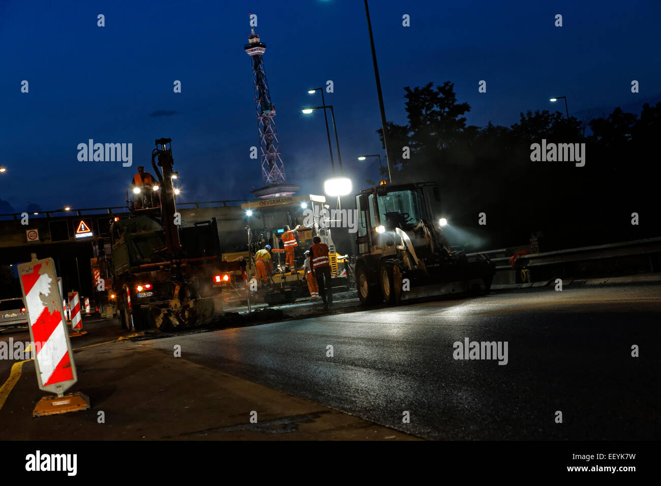Highway construction site at night Stock Photo - Alamy