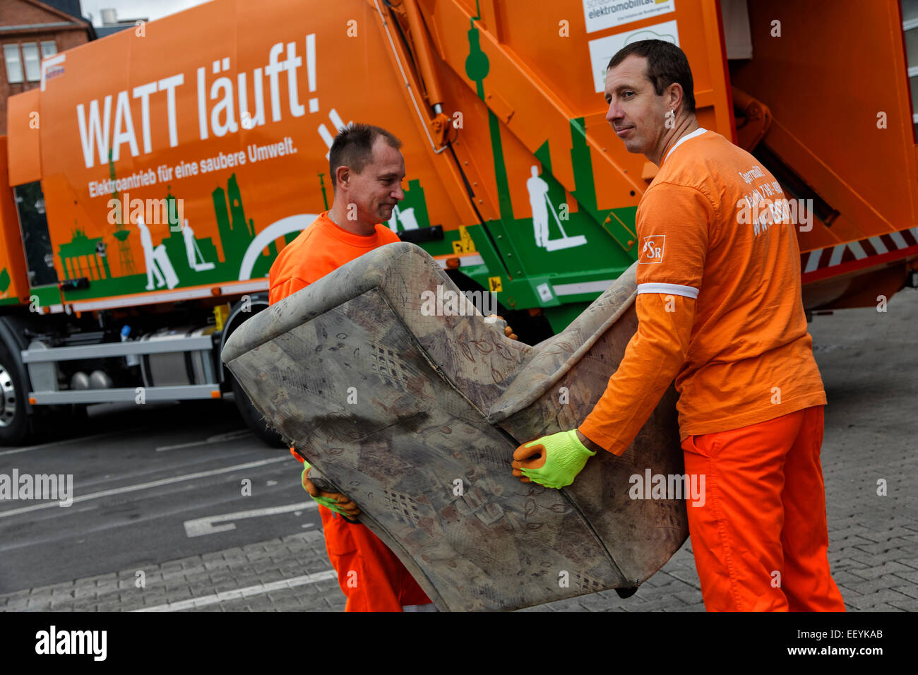 BSR testing electric Sperrmuellfahrzeug Stock Photo - Alamy