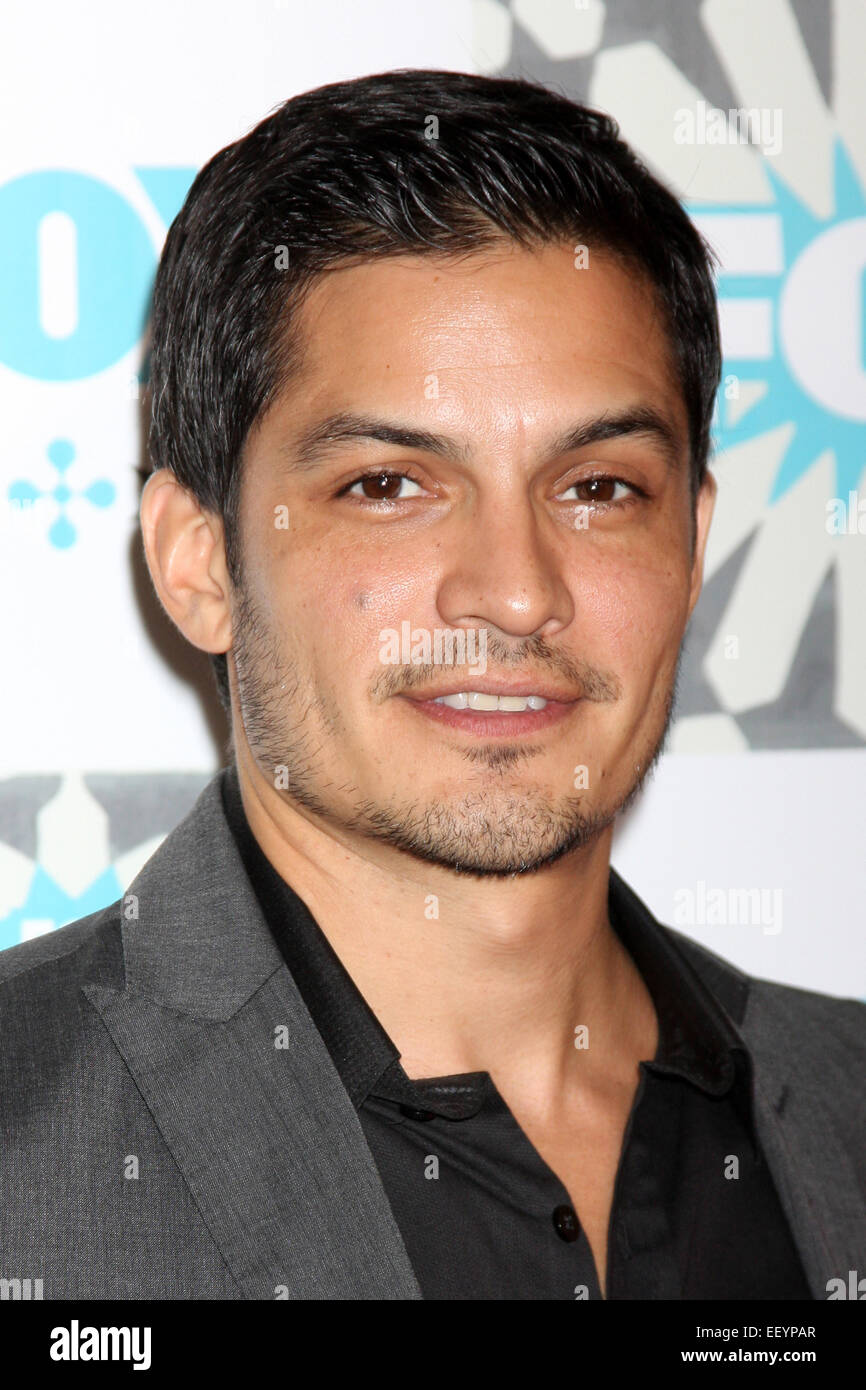 Nicholas gonzalez actor hi-res stock photography and images - Alamy