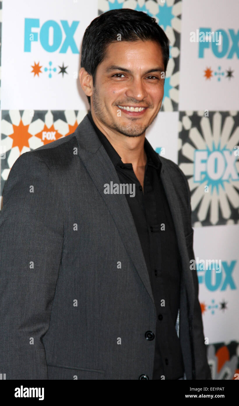 Nicholas gonzalez actor hi-res stock photography and images - Alamy