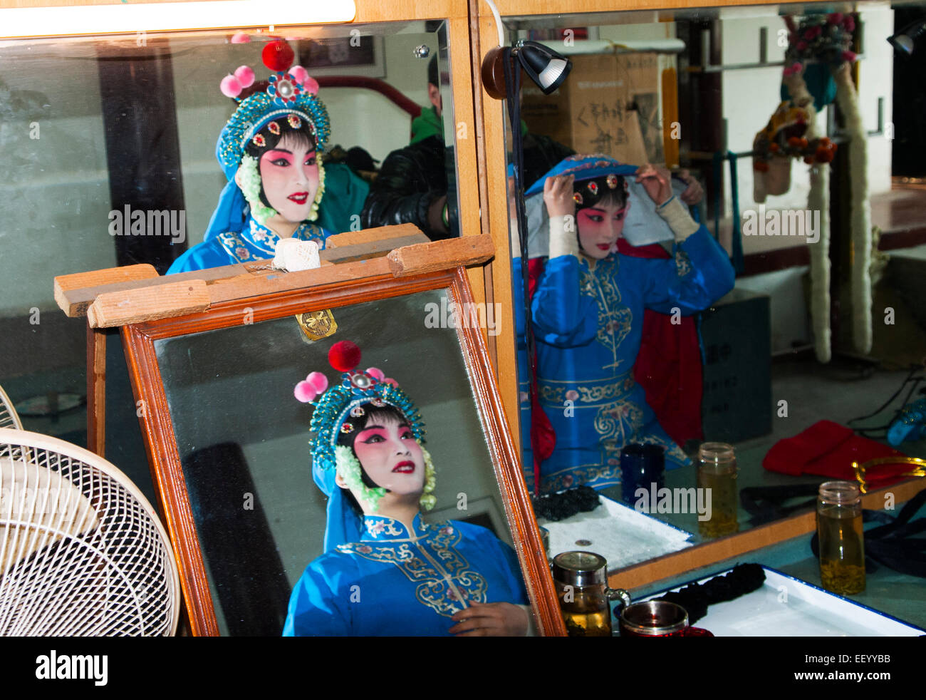 Kunqu opera performers getting ready in the changing room Stock Photo ...