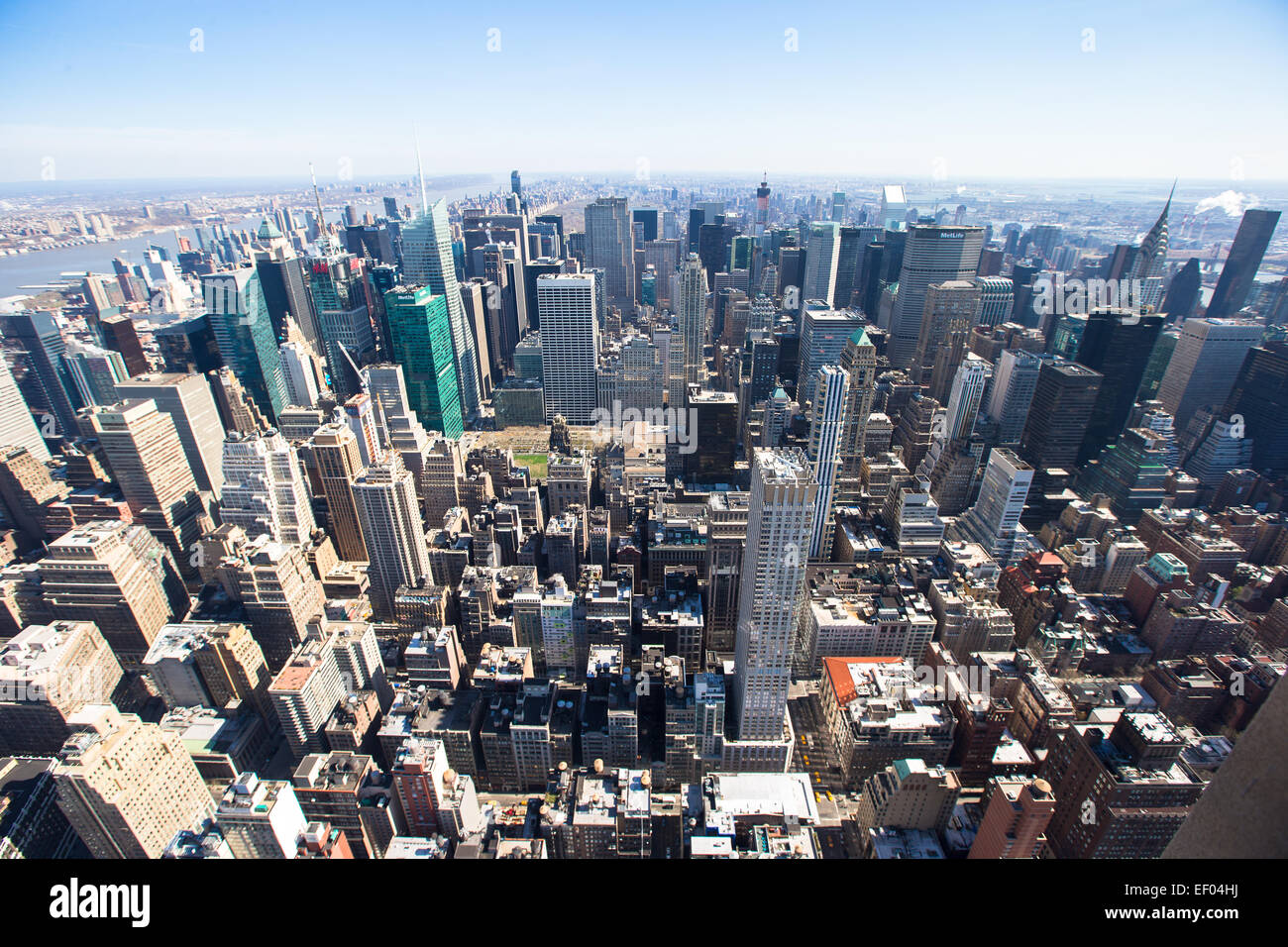 Times square building from above hi-res stock photography and images ...