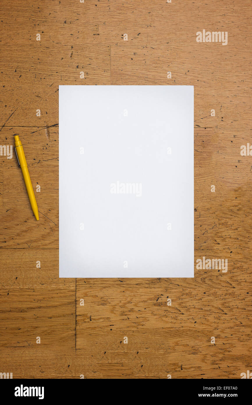 A4 paper on desk hi-res stock photography and images - Alamy