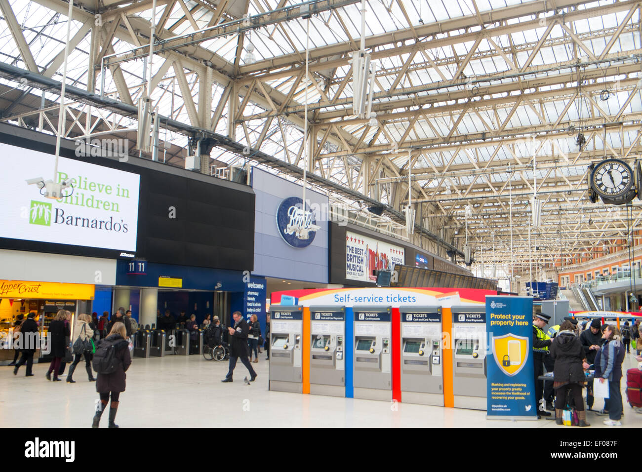 Waterloo Station London Roof High Resolution Stock Photography and ...