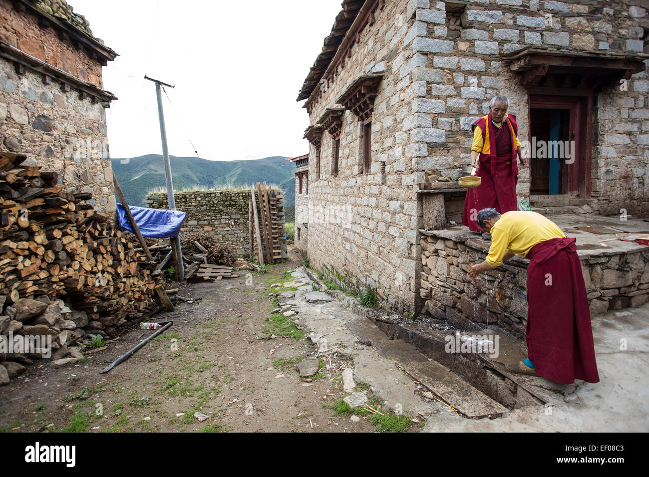 Monks dwelling hi-res stock photography and images - Alamy