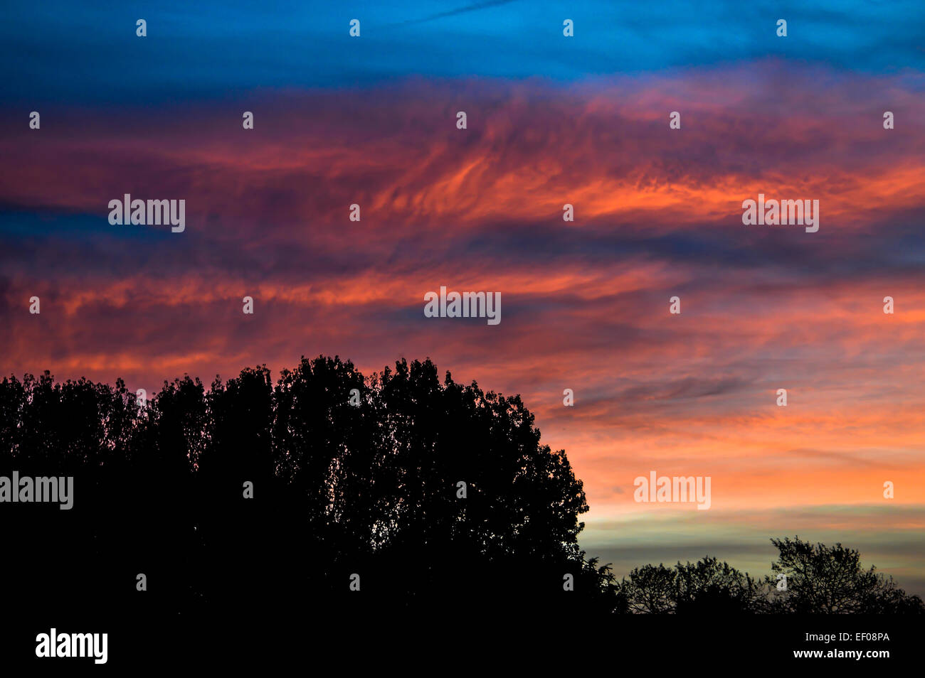 Colorful sky hi-res stock photography and images - Alamy