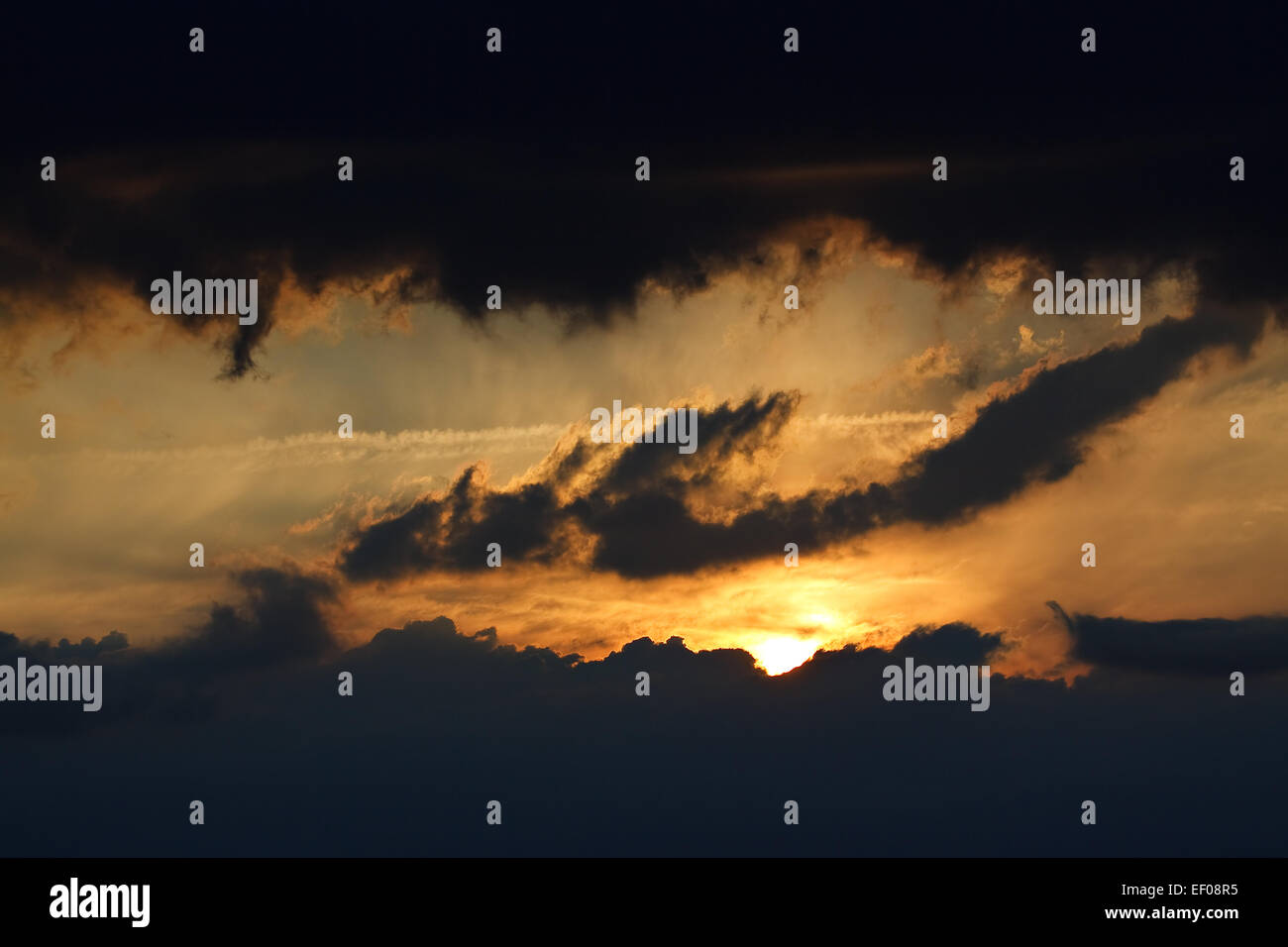 Evening sky hi-res stock photography and images - Alamy