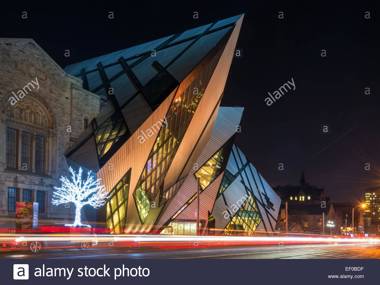 Royal Ontario Museum Toronto Stock Photos & Royal Ontario Museum ...