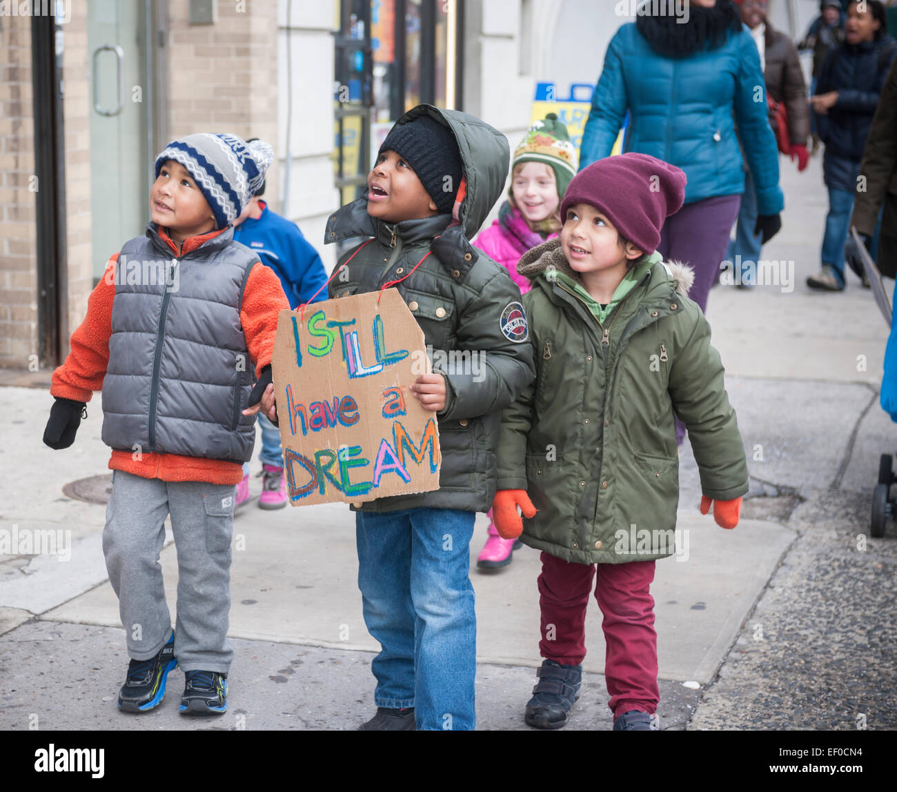 Students from the Manhattan Country School with their families and ...