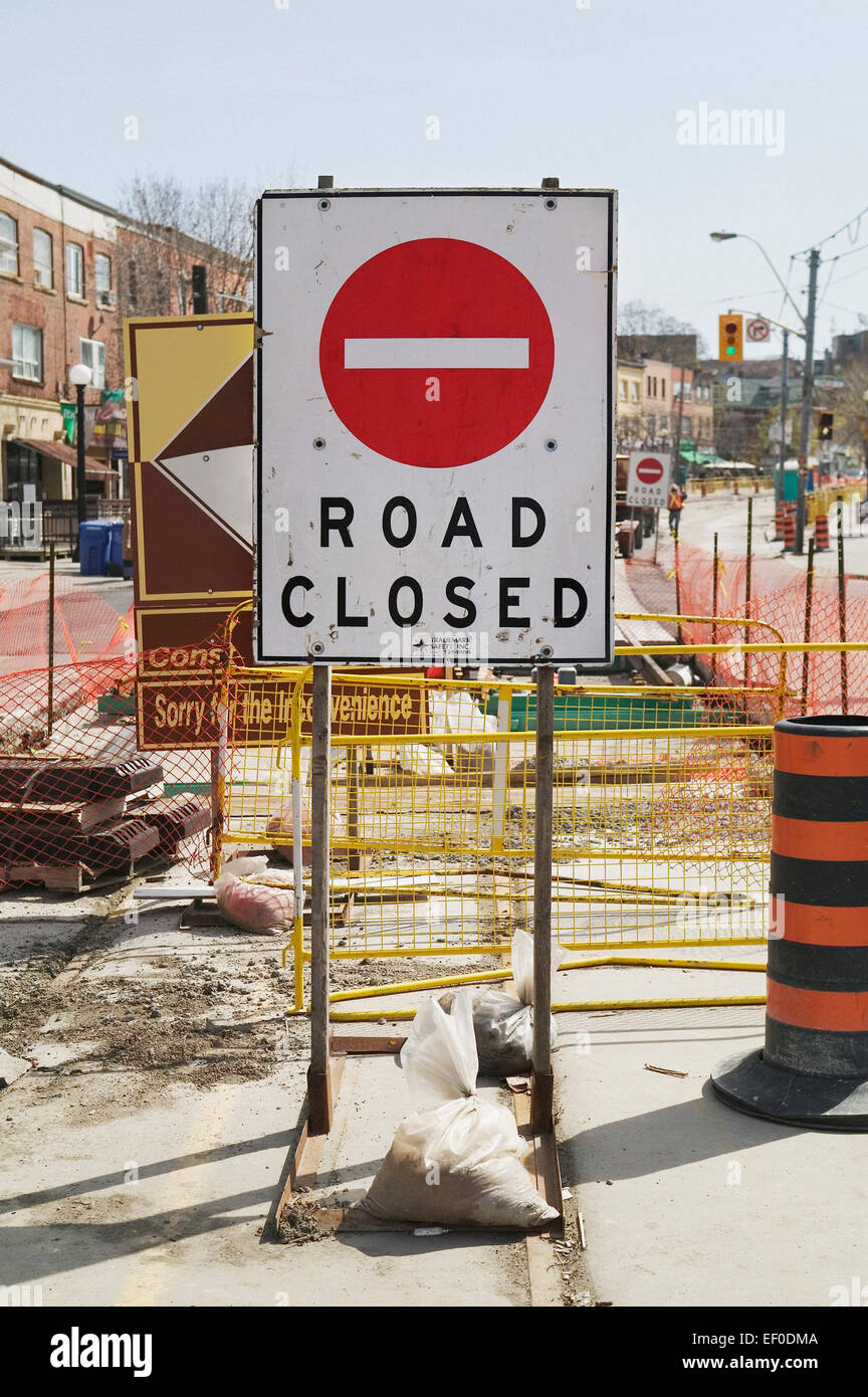 Access sign college hi-res stock photography and images - Alamy