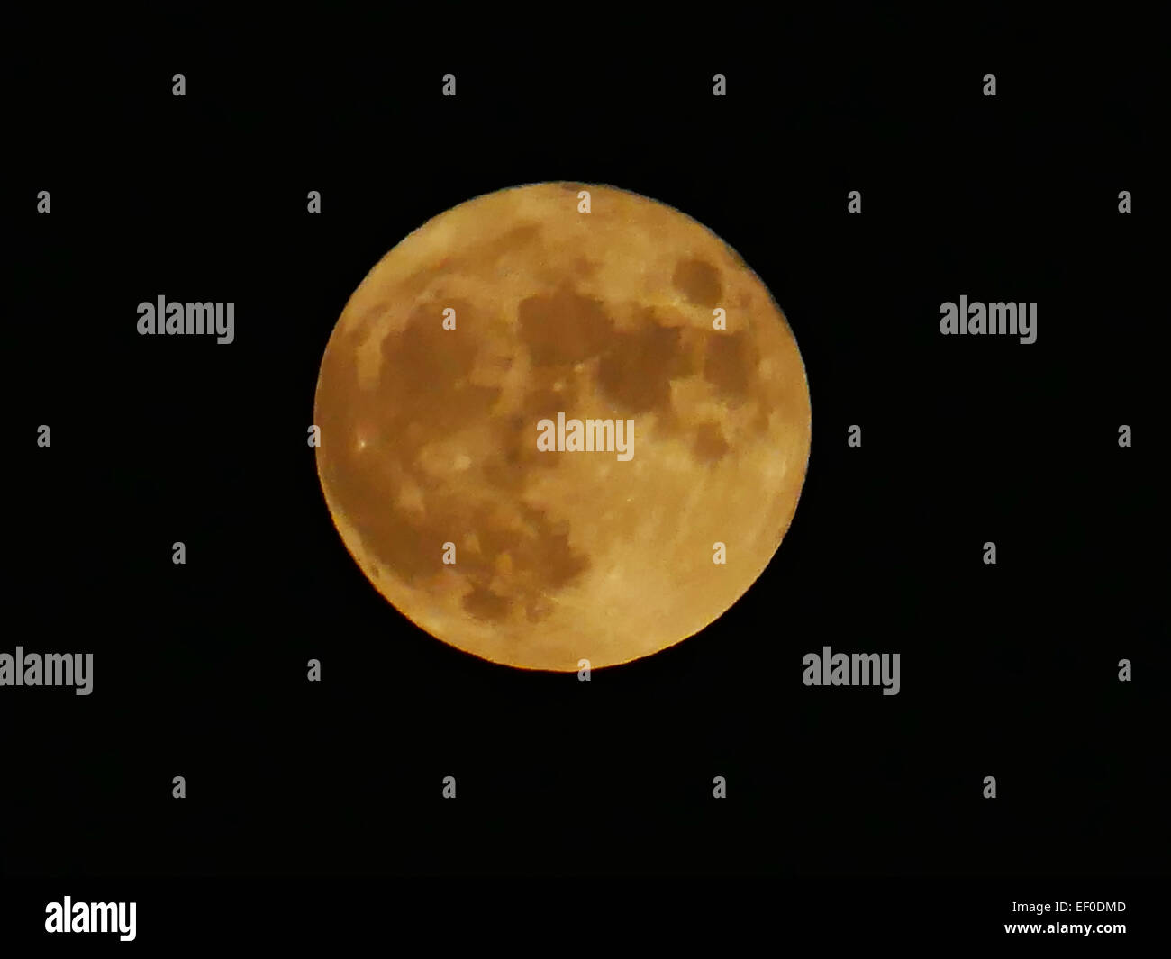 Full moon in the night sky photographed from London Stock Photo - Alamy