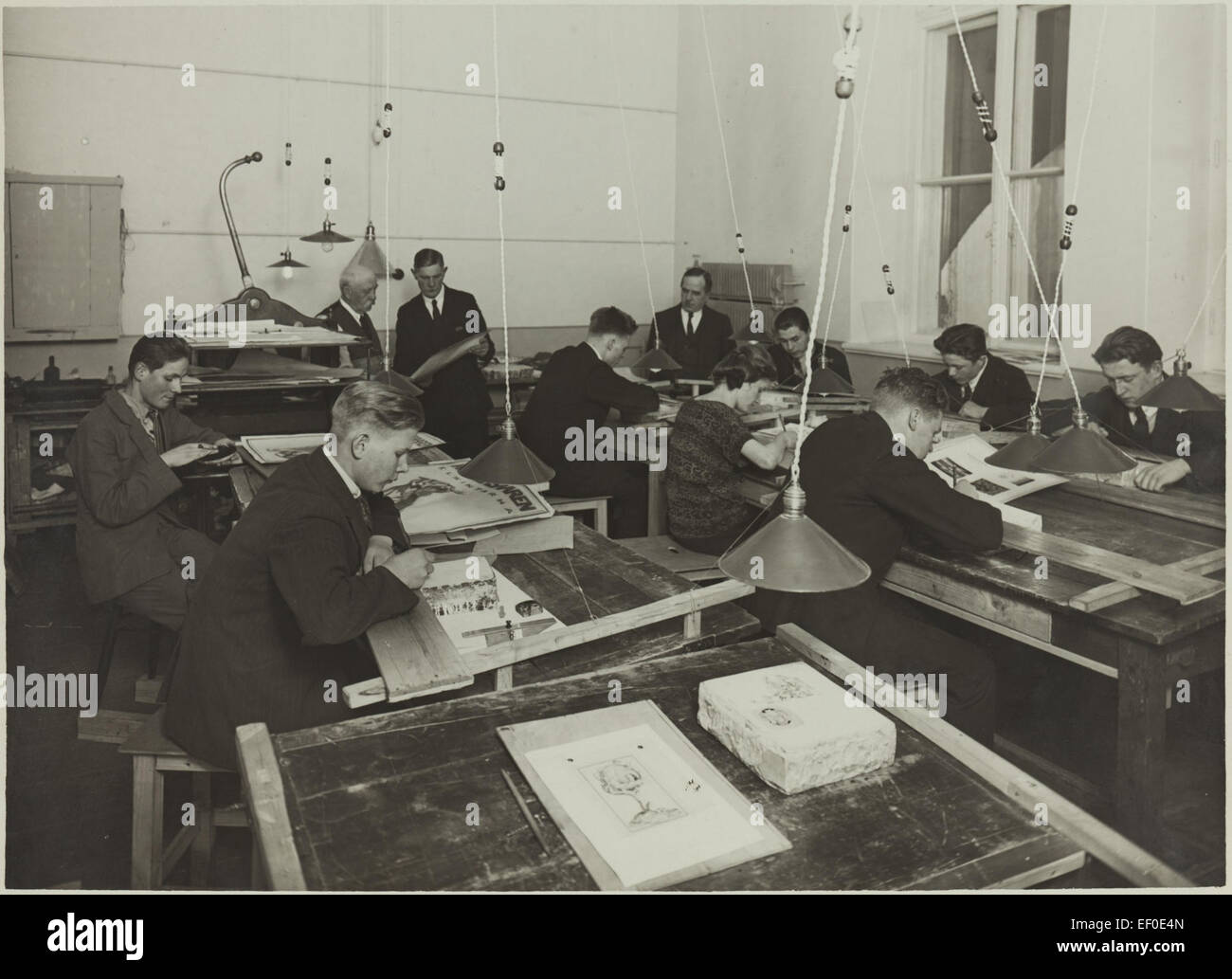 A classroom setting for color lithography, where students learn the ...