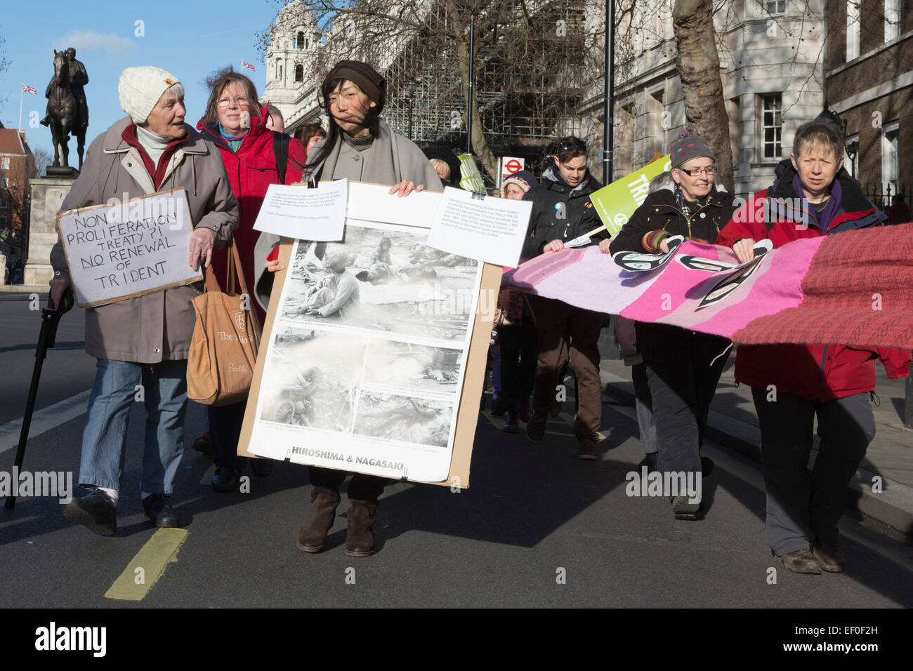Cold war peace posters hi-res stock photography and images - Alamy