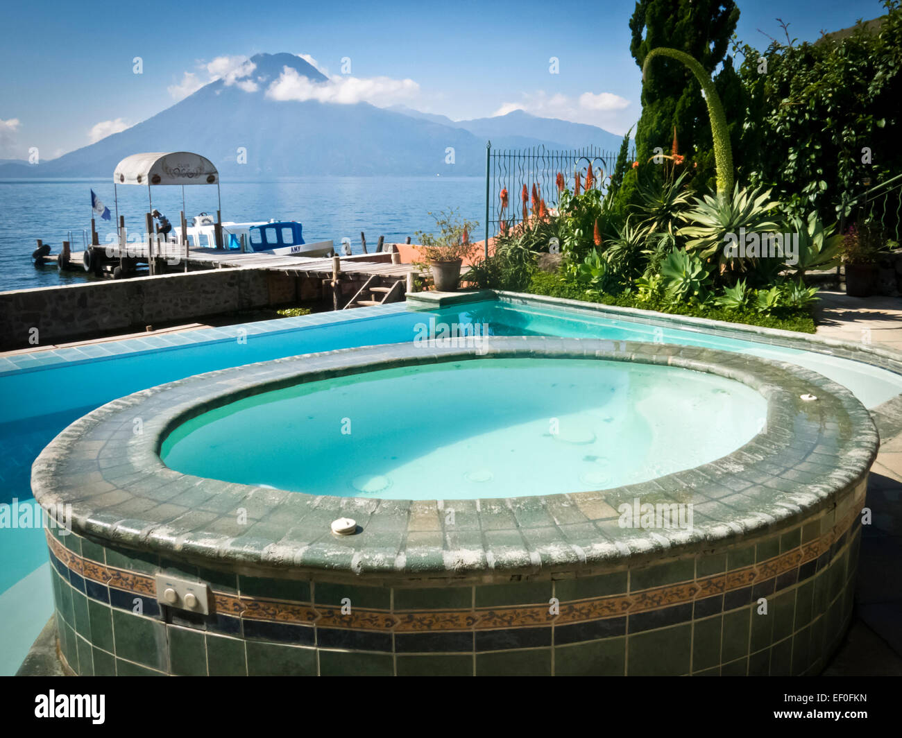 Pool and jacuzzi hi-res stock photography and images - Alamy
