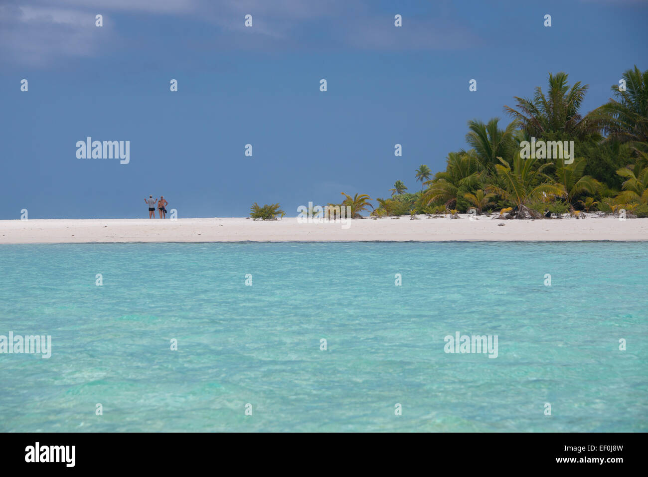 Cook Islands, Aitutaki, Honeymoon Island. Popular white sand motu ...