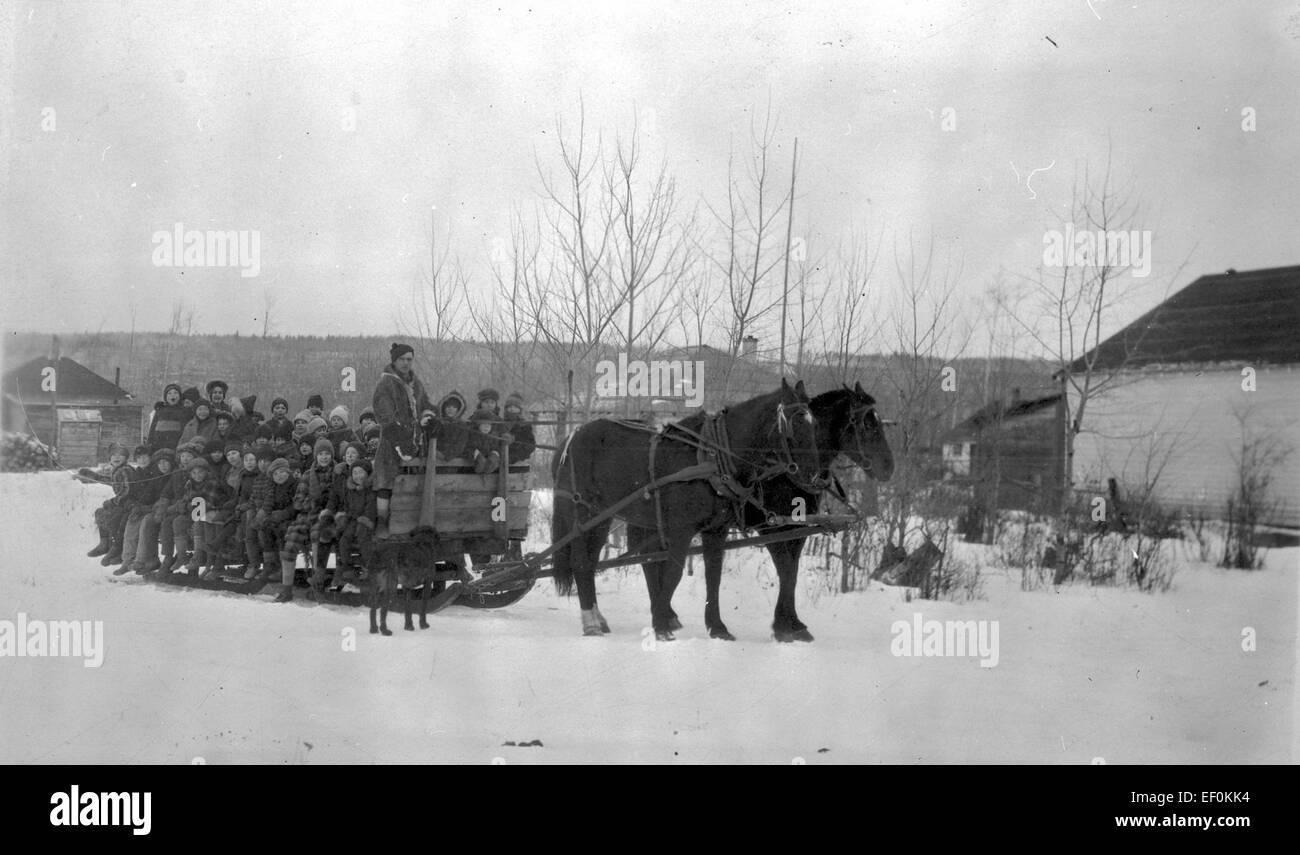 A Christmas sleigh ride in Fort McMurray, capturing a winter tradition ...