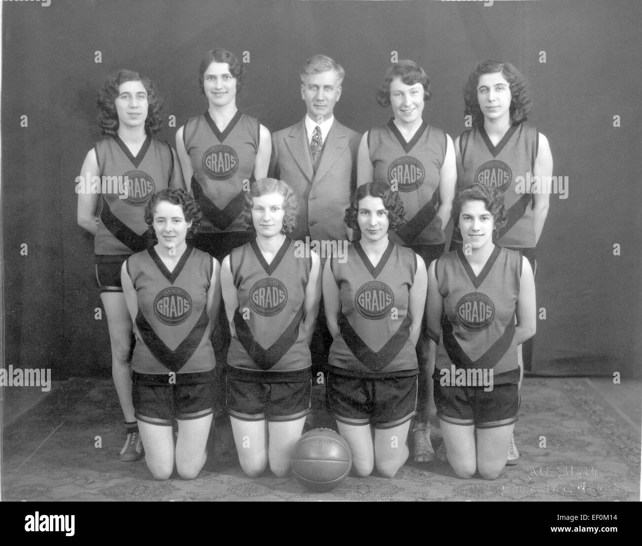 This image shows the Edmonton Grads basketball team in 1932, a ...
