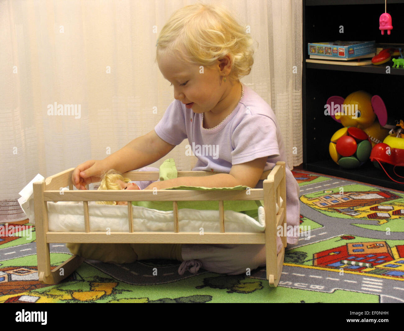 Maedchen Puppe High Resolution Stock Photography and Images - Alamy