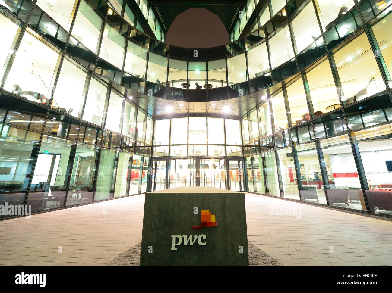 Pwc building hi-res stock photography and images - Alamy