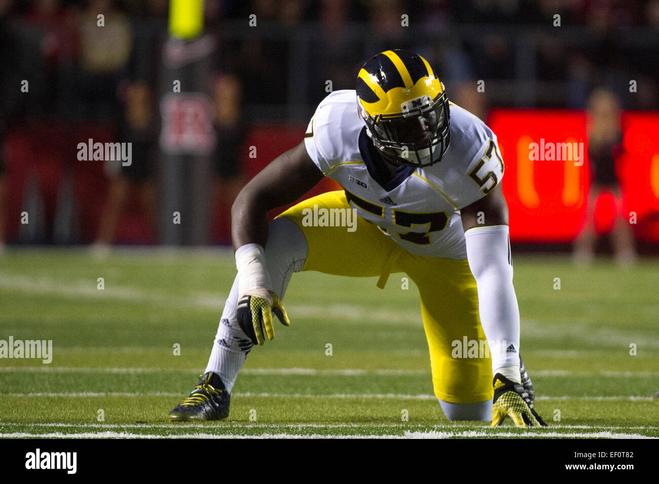 Three point stance hi-res stock photography and images - Alamy