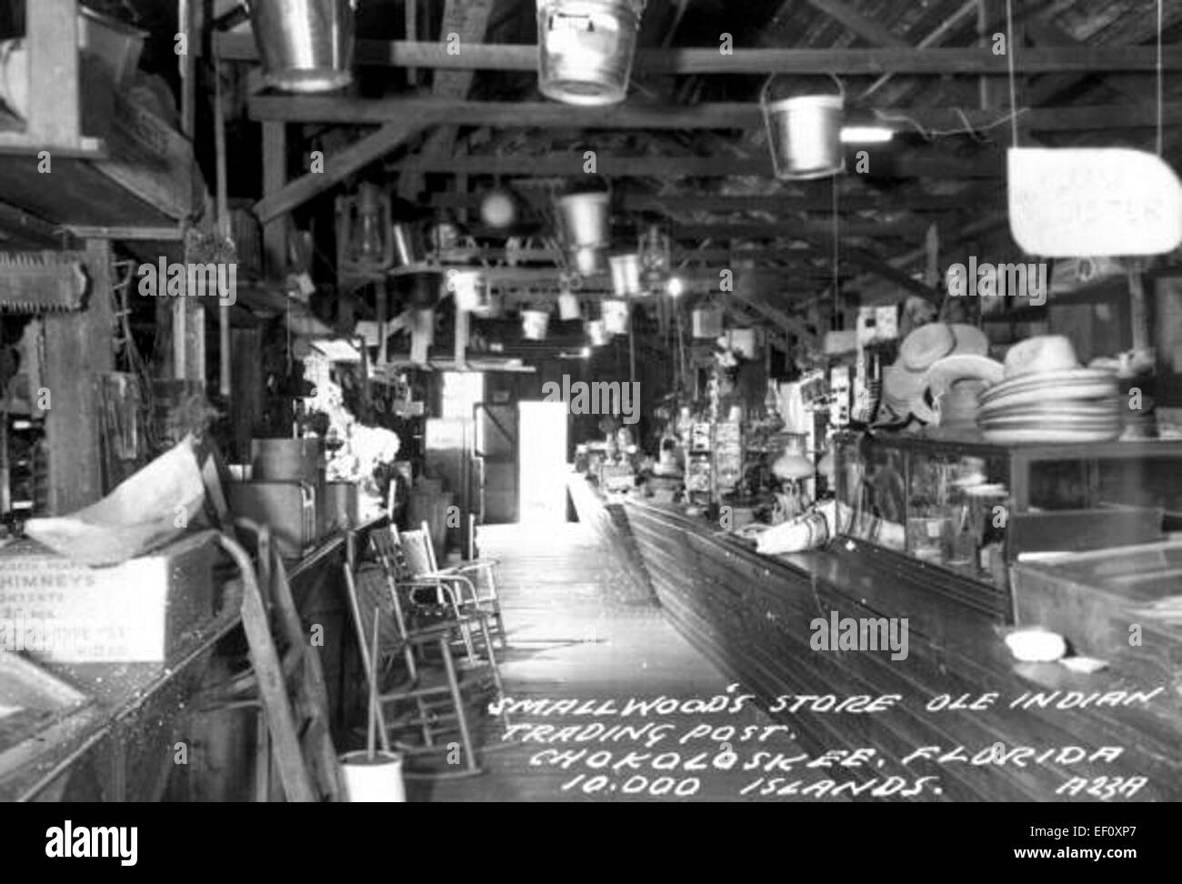 Vintage general store interior hi-res stock photography and images - Alamy