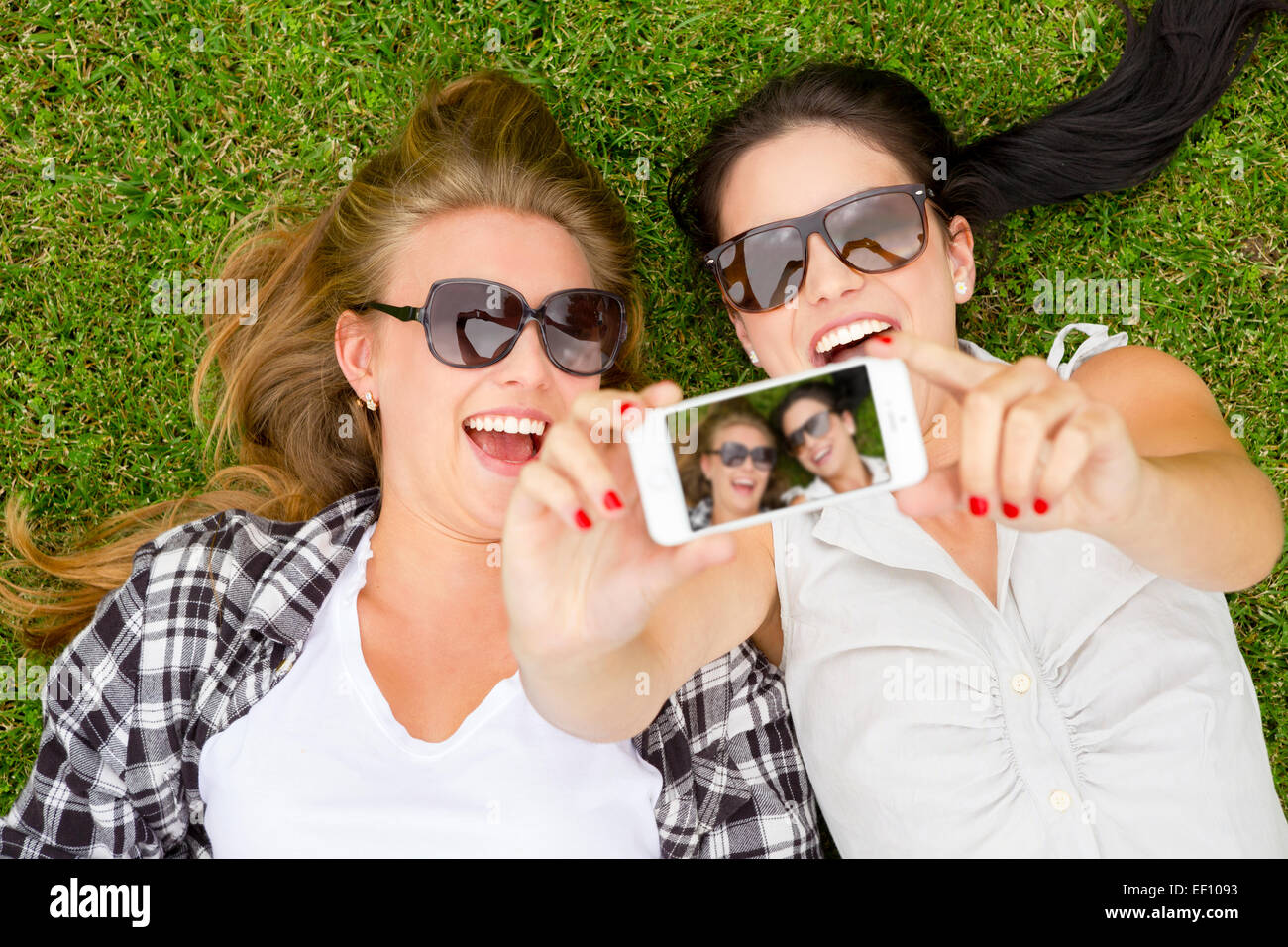 Friends selfies hi-res stock photography and images - Alamy