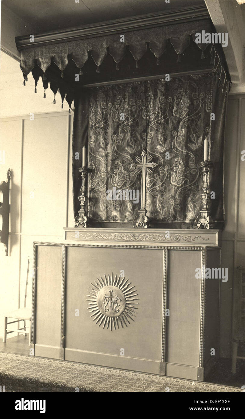 Cross on an altar Stock Photo - Alamy