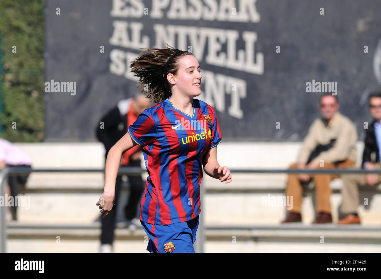 Girls soccer kick hi-res stock photography and images - Alamy