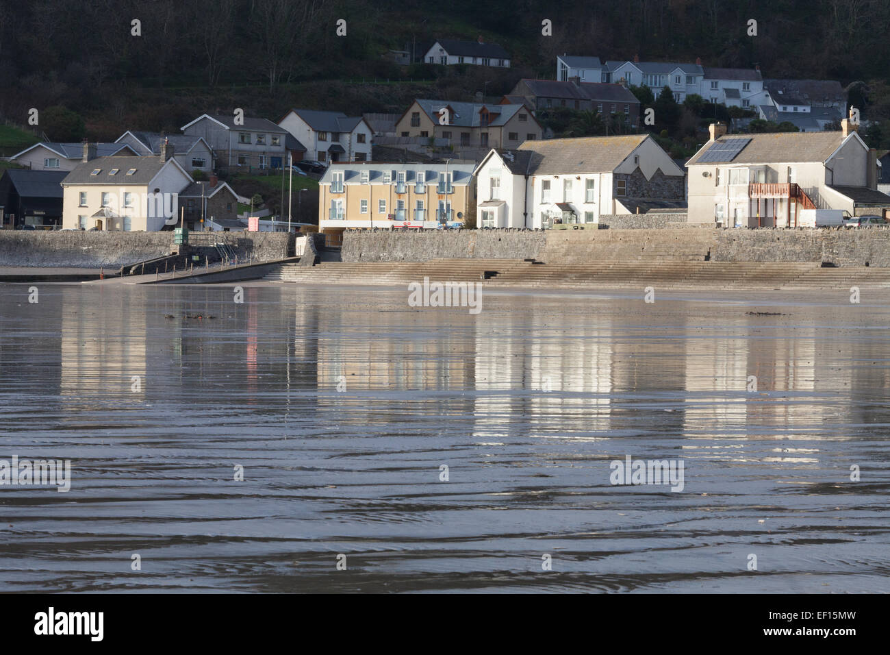 Pendine hi-res stock photography and images - Alamy