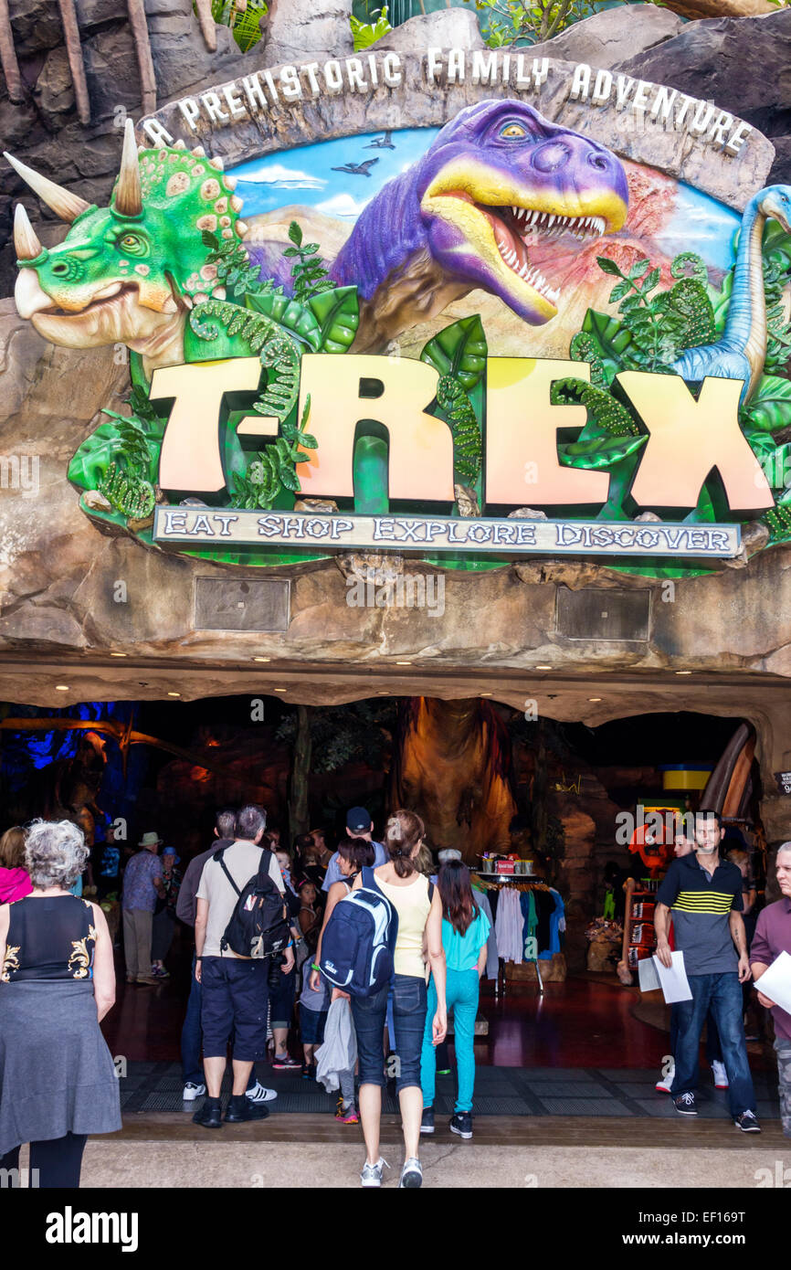 Disney store queue hi-res stock photography and images - Alamy