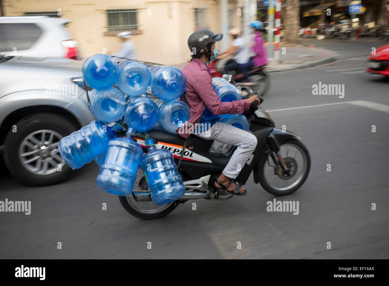 Motorcycle delivery hi-res stock photography and images - Alamy
