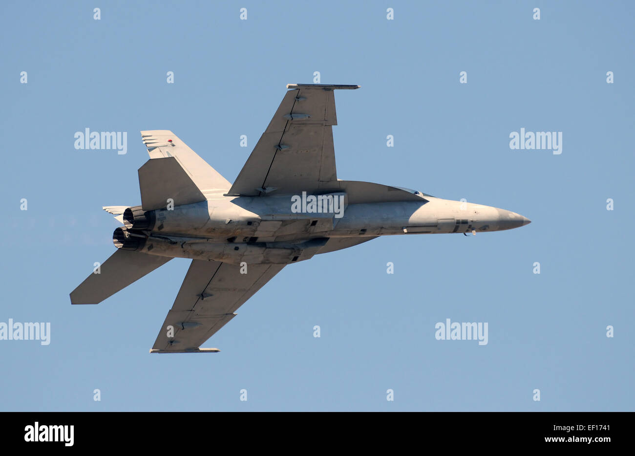 Us navy jet fighter hi-res stock photography and images - Alamy