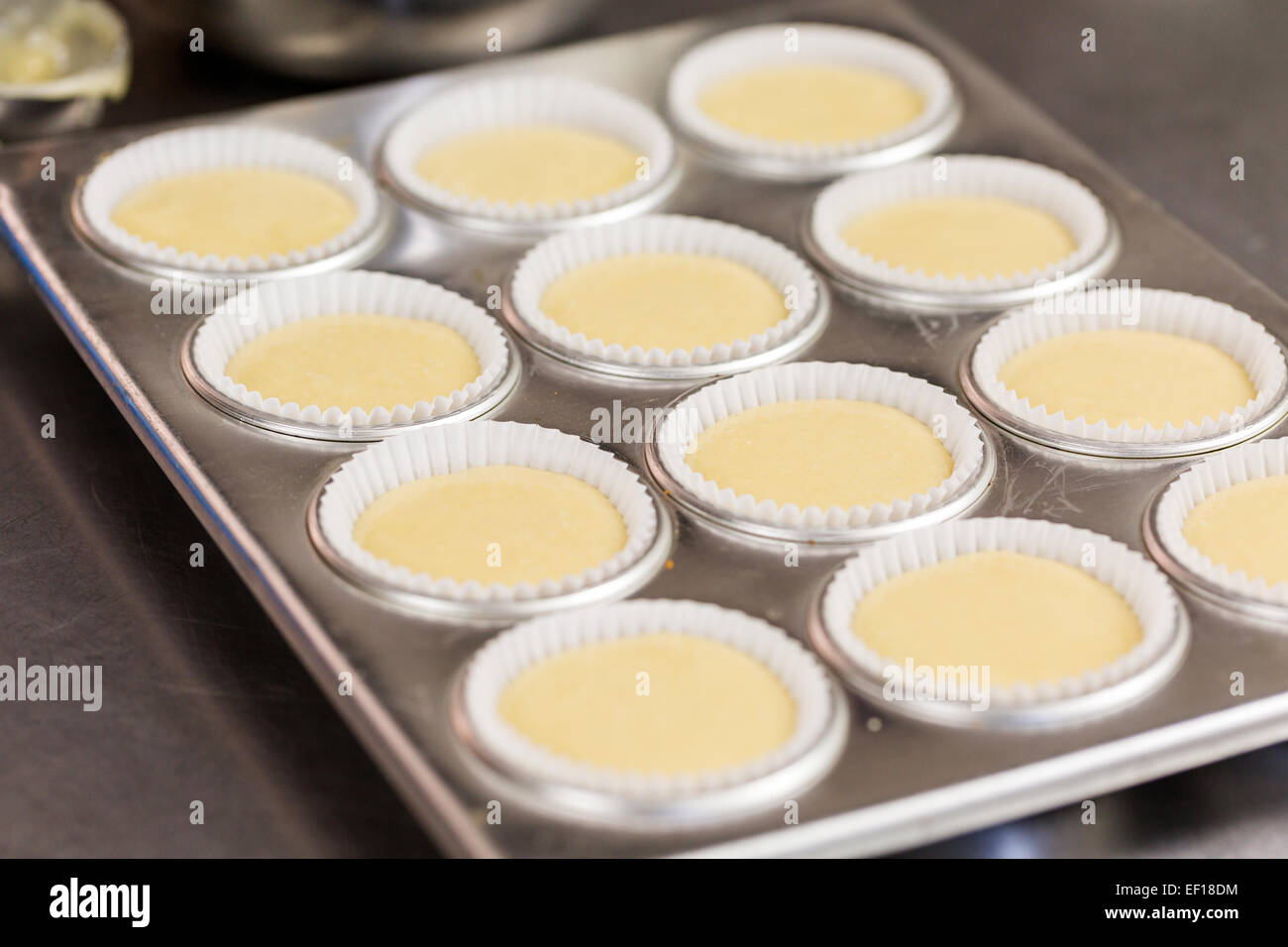 Cake Sleeves High Resolution Stock Photography and Images - Alamy