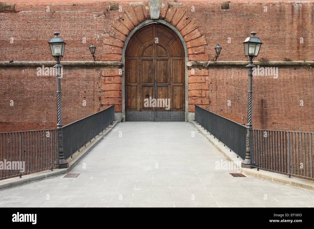 Entrance of a medieval castle Stock Photo - Alamy
